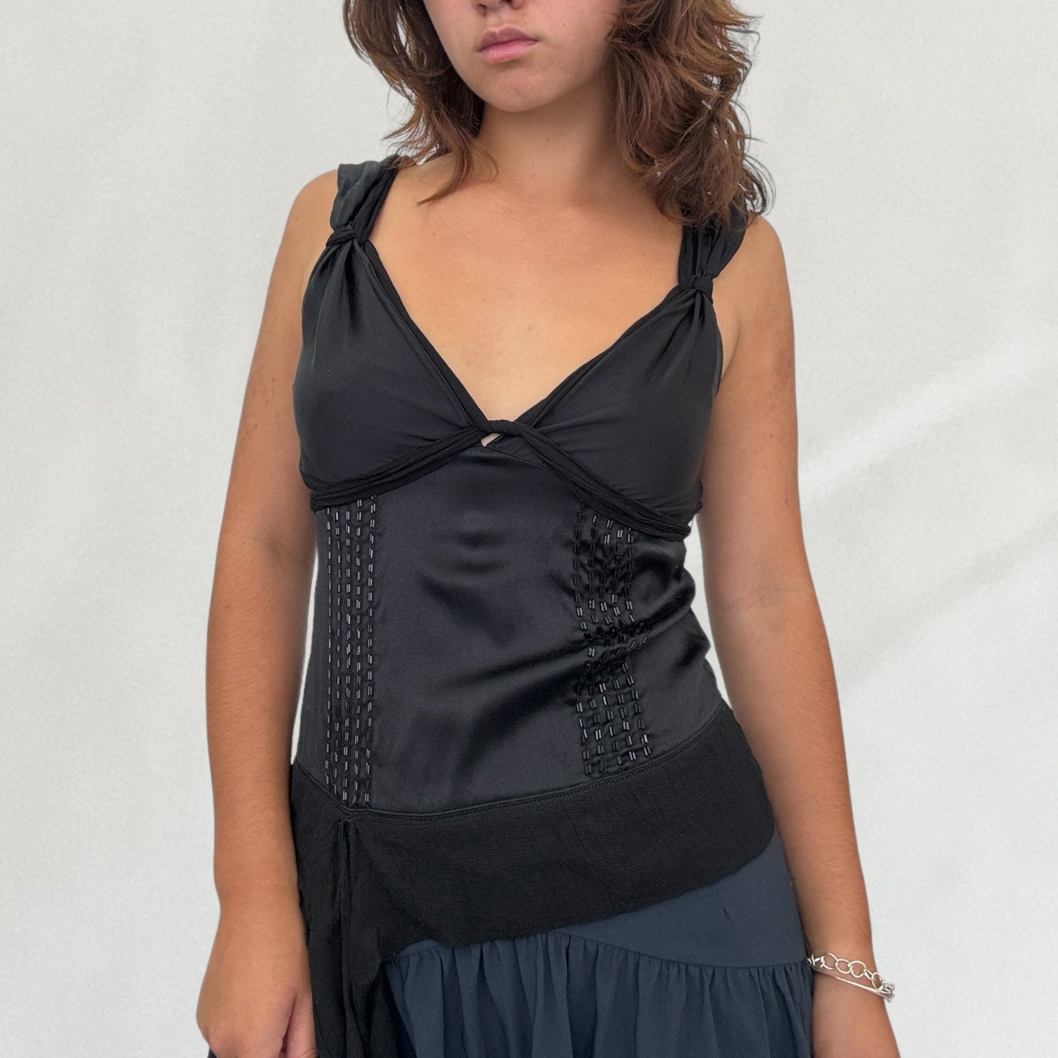 Tops – Vival Studios